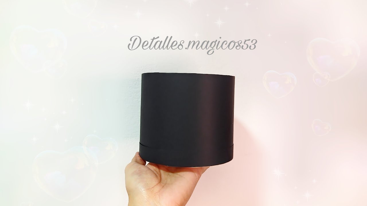Cómo elaborar una caja redonda y forrada en cartulina negra 😊🎁acá te enseño como hacerla.