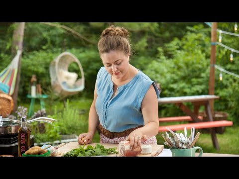 One-Pan Green Eggs and Ham | Fresh Market Dinners | Amanda Herrera | Gusto TV