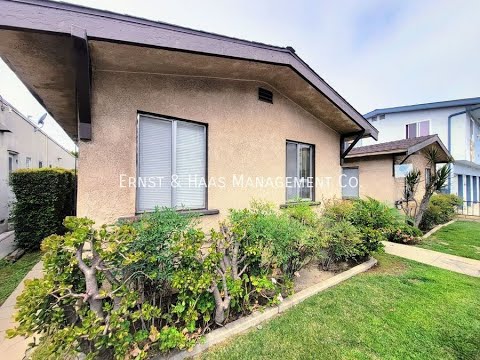 Charming 1 Bedroom Bungalow House in Prime Long Beach Area!