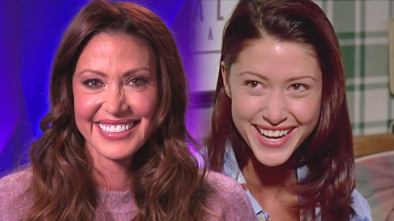 Shannon Elizabeth Shares Never-Before-Told American Pie and Scary Movie Memories | ET Then & Now
