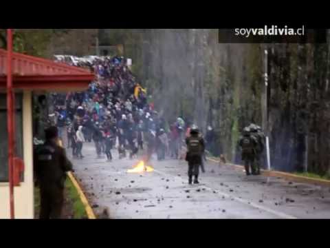 Con ocho detenidos culminaron los incidentes entre carabineros y encapuchados en Valdivia