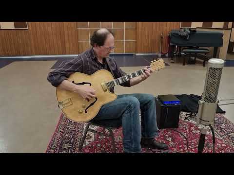 Reinier Voet plays Bagatelle nr 1, from the Sound Liaison DXD recording 'Images'