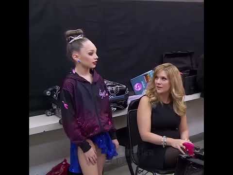 maddie lied to chloes face.. #maddieziegler #chloelukasiak #christilukasiak #abbyleemiller #dancemom