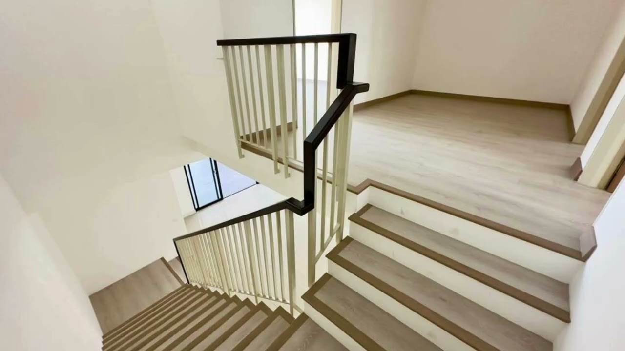 [FOR SALE] DOUBLE STOREY TERRACE HOUSE, NADIRA 3, BANDAR BUKIT RAJA