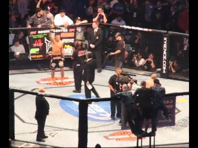 Watch: Bruce Buffer reveals how he picks out his wardrobe