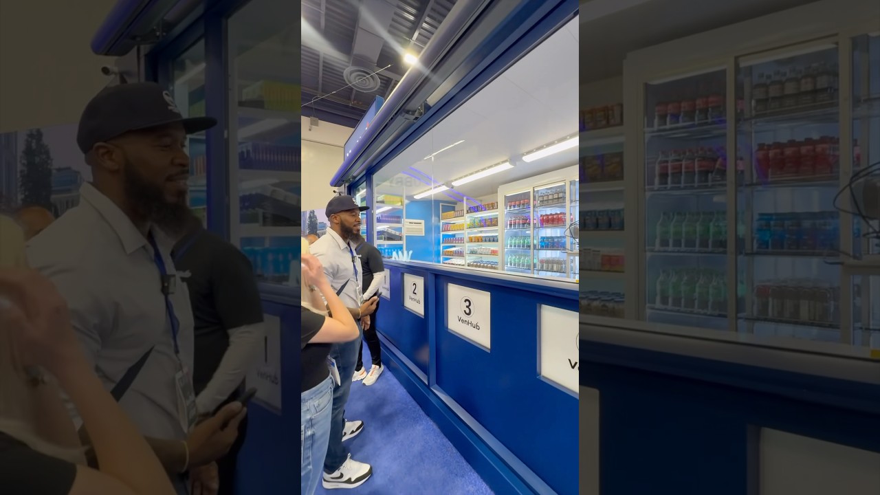 Bet you never seen this before! VenHub Autonomous Robotic Smart Store - NAMA 2025 #nama #machineman