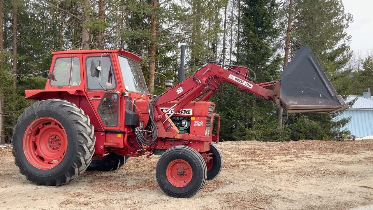 Traktor Volvo BM T700, Bjurholm, Klaravik auktioner