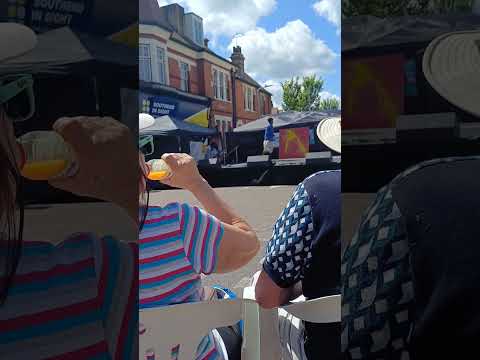 Hamlet Court Road in Harmony. May 2024. Indian dancing 🕺