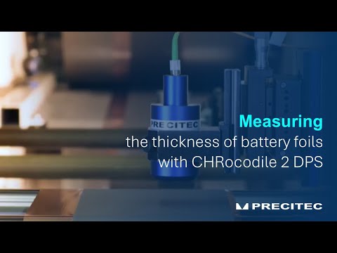 Jens Reiser explaining how the thickness of battery foils is being measuring with CHRocodile 2 DPS