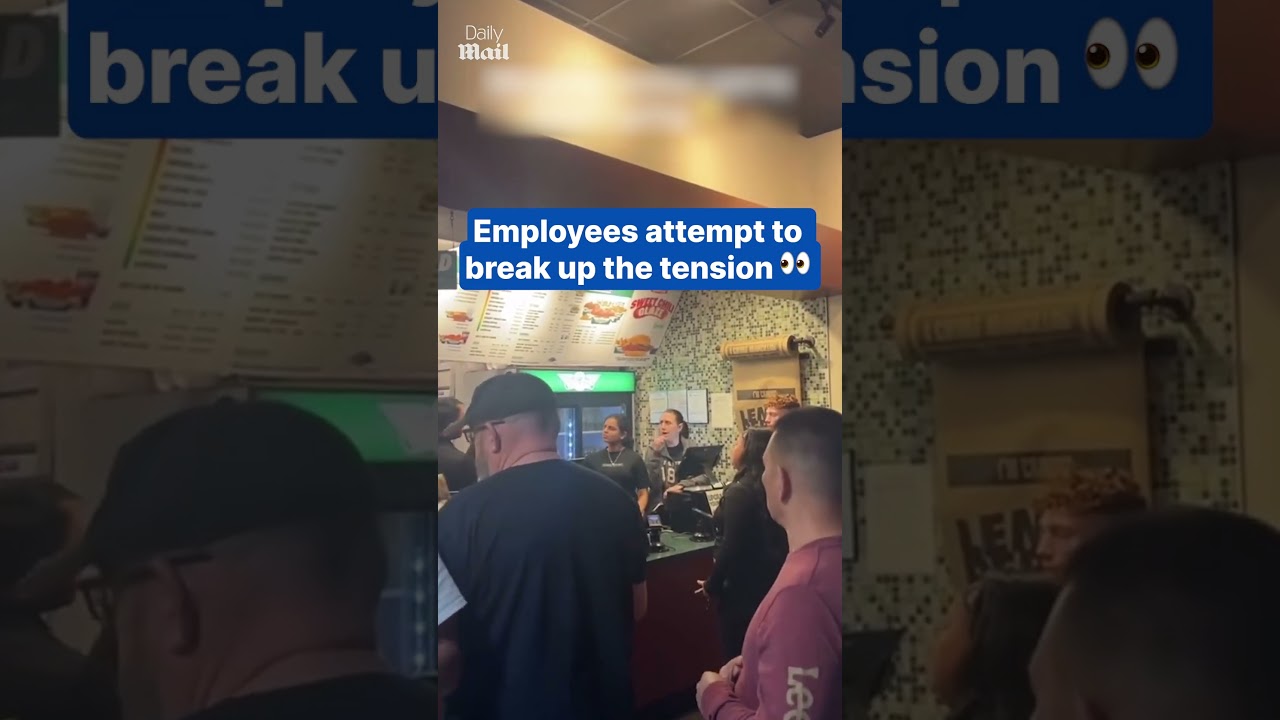 Wingstop worker snaps back at angry customer