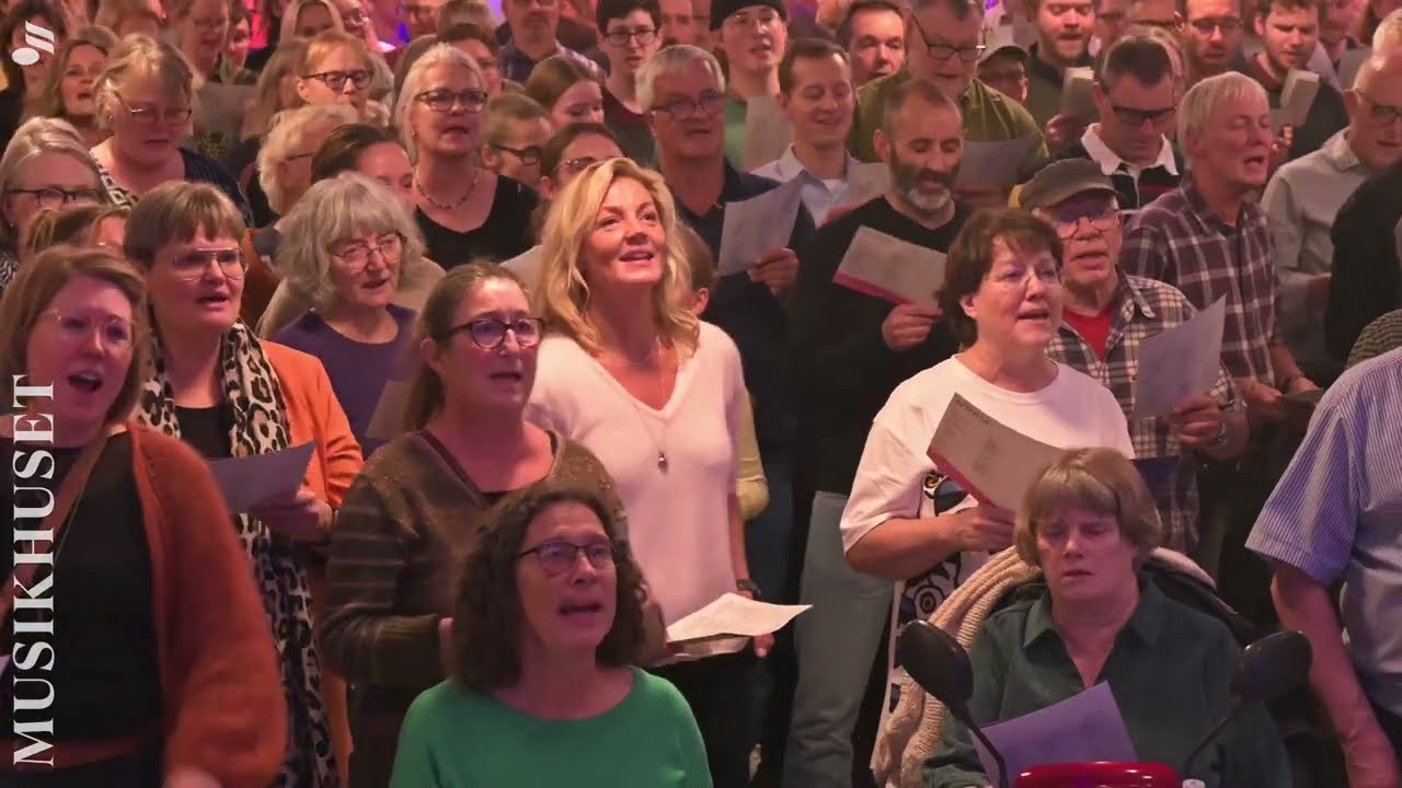 Syng! Syng! Syng! - Fællessang og pop-skrål - 2024 - Musikhu ...