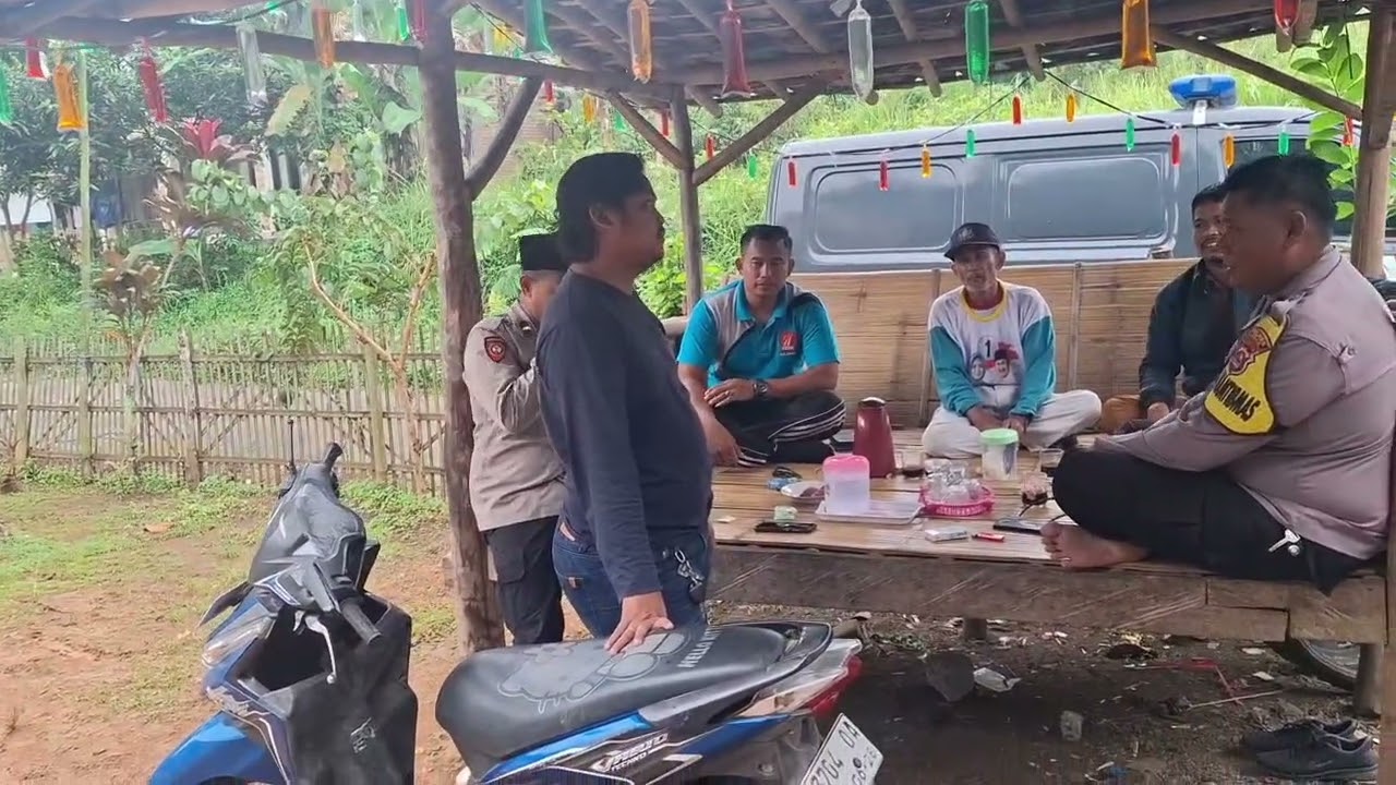 Bhabinkamtibmas Polsek Maja Polres Lebak Melaksanakan Giat Sambang Dan Silaturahmi Kepada Masyarakat