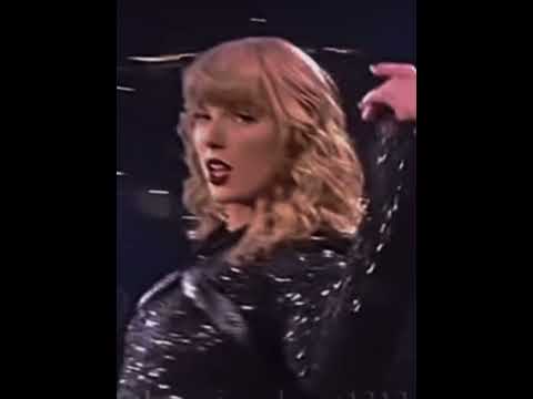 omg I keep posting lol 💙 #taylor #swiftie #tay #short