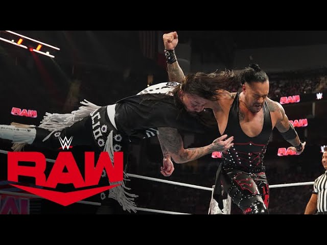 4 WWE RAW stars who could move to SmackDown tonight