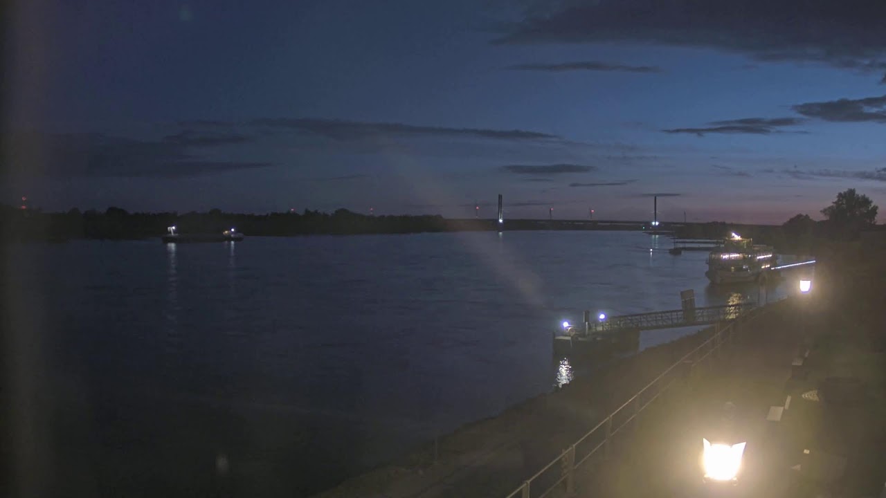 Live Rhein bei Rees, rheinabwärts Richtung Emmerich