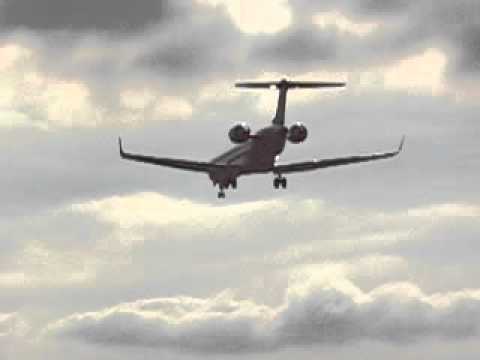 Lufthansa Regional CRJ lands at Dresden
