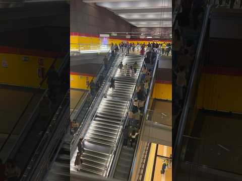 How To Buy Quito Metro Tickets? #ecuador #quito #metro #travel