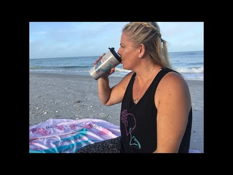 Yarn on the Beach 127 live video podcast with Kristin Omdahl knitting crochet