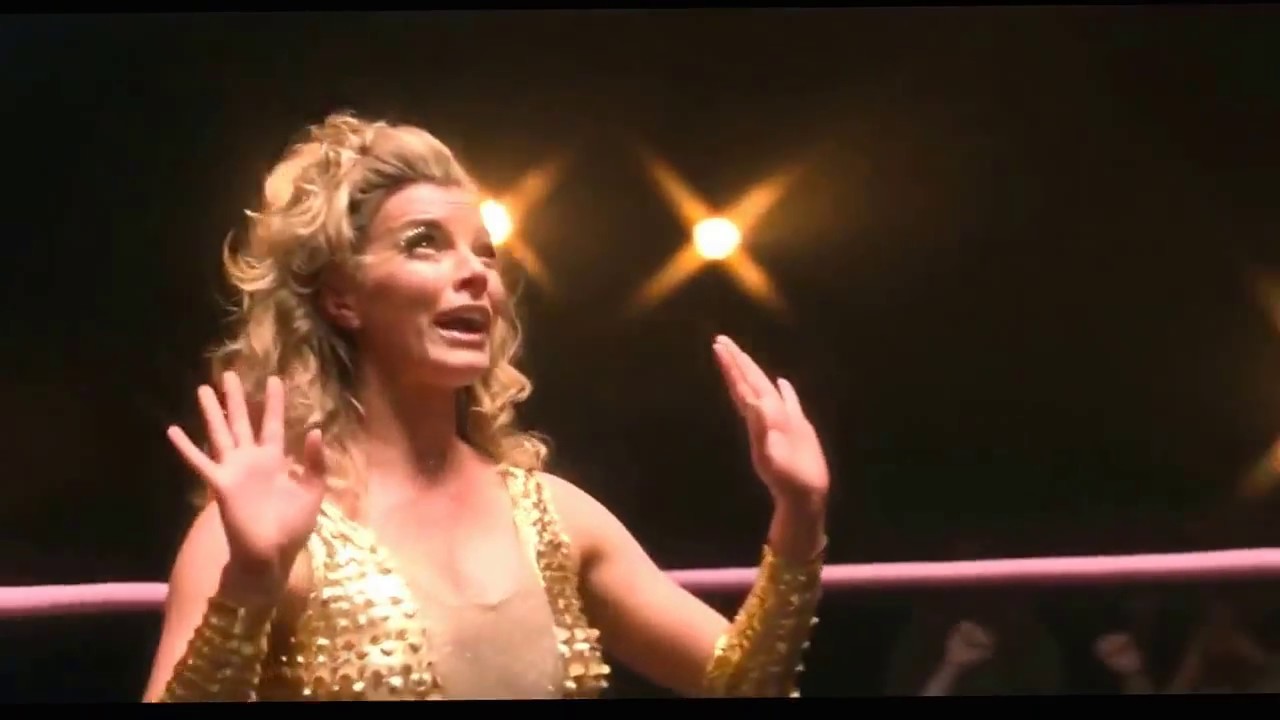 Glow 1st episode finale scene