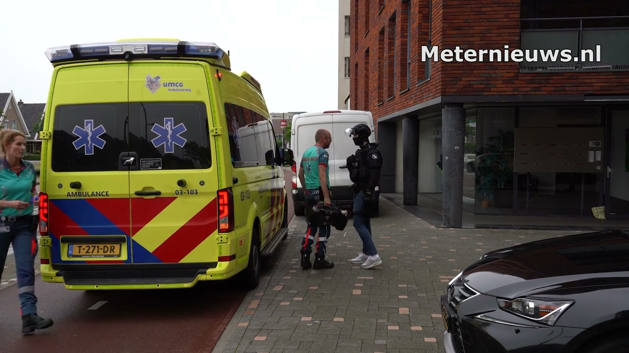 DSI doet inval in woning Assen(Video)
