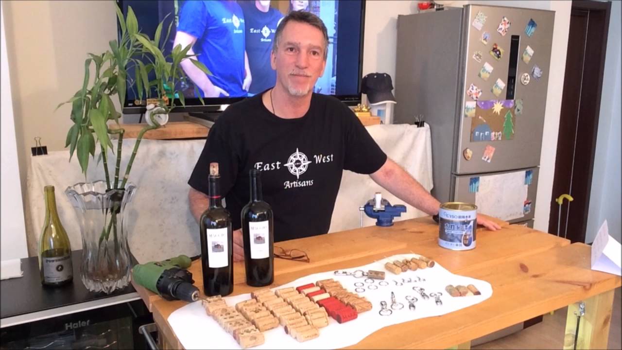 EWA DIY Wine Cork Keyring