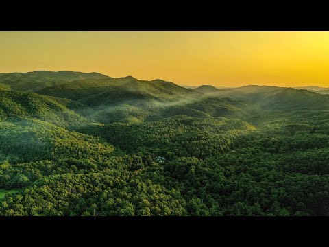 The Tiny Town Of Cosby, Tennessee Is One Of The Last Of Its Kind