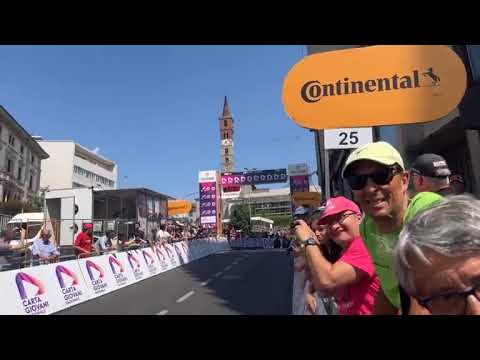 CiaoComo sport - Seconda tappa Giro d'Italia NextGen, arrivo a CantĂ¹. Presa diretta Mario Camagni