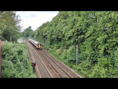 EMR Regional Train in Cale Green / Davenport, Stockport (June 2025)
