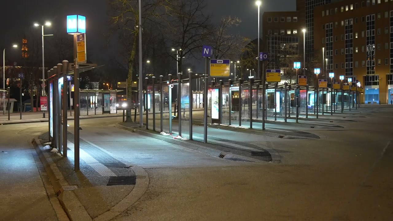 Openbaar busvervoer ligt stil vanwege ijzel in het Noorden