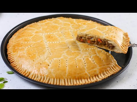 GIANT MEAT PIE // 25 DAYS OF CHRISTMAS RECIPES DAY #1