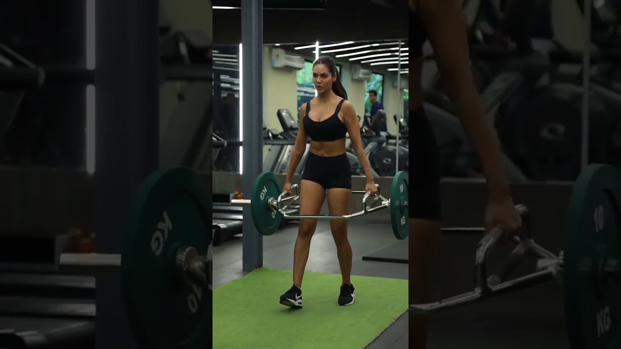 Esha gupta working hard to maintain that Beautiful figure 😘 #eshagupta #bollywoodchitchat #shorts