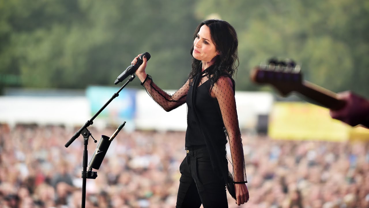 The Corrs - Breathless (Radio 2 Live in Hyde Park 2015)