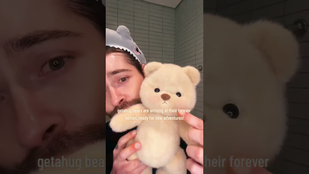 The little bears are watching for you to bring them home!🧸❤️🥰 #getahug #cute #gift #valentinesday