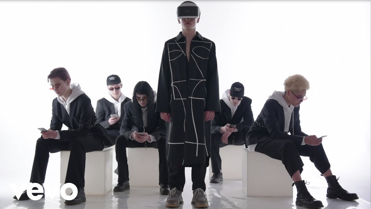 WWWAAAVVVEEE - Machine (Official Music Video)