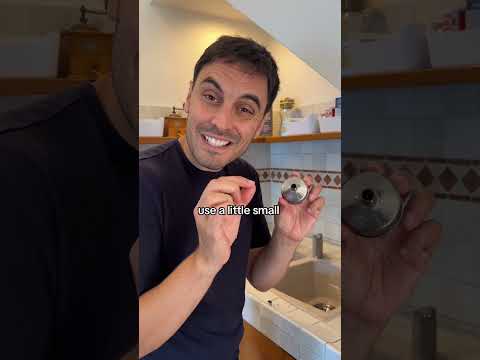 How to clean a moka Bialetti