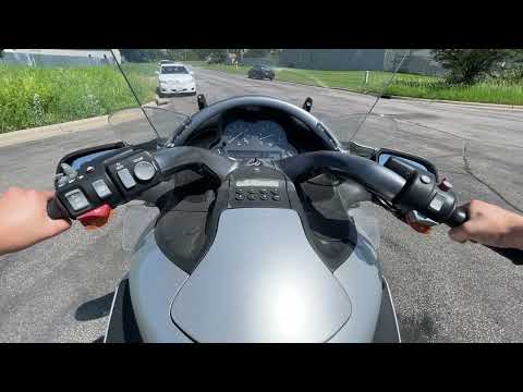 102370 2002 BMW K1200LT