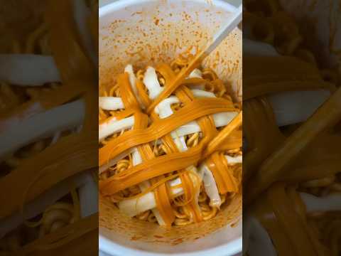 eating smokey buldak cheese noodles #asmr #koreanfood
