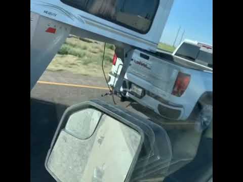 šKNOW YOUR LOAD - TOWING A FIFTH-WHEEL TRAILER AND HOW TO HOOK IT UP