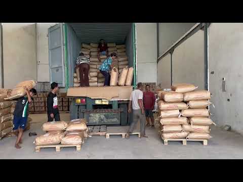 Low Fat Desiccated Coconut Extra Fine / Kelapa Parut Kering #desiccated #kelapaparut #coconut