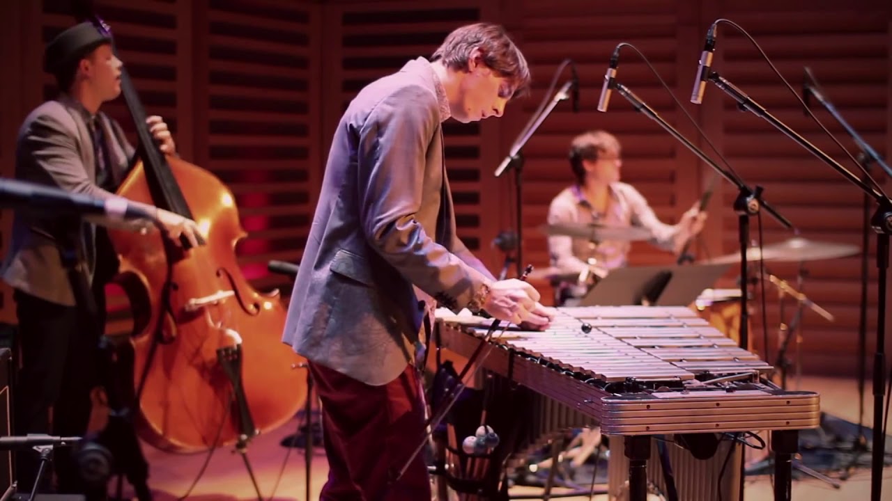 Cloudmakers Trio - 'Snaggletooth'