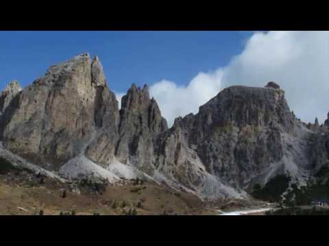 Val Gardena | Dolomites | South Tyrol Italy | Mountain Views Dolomiti