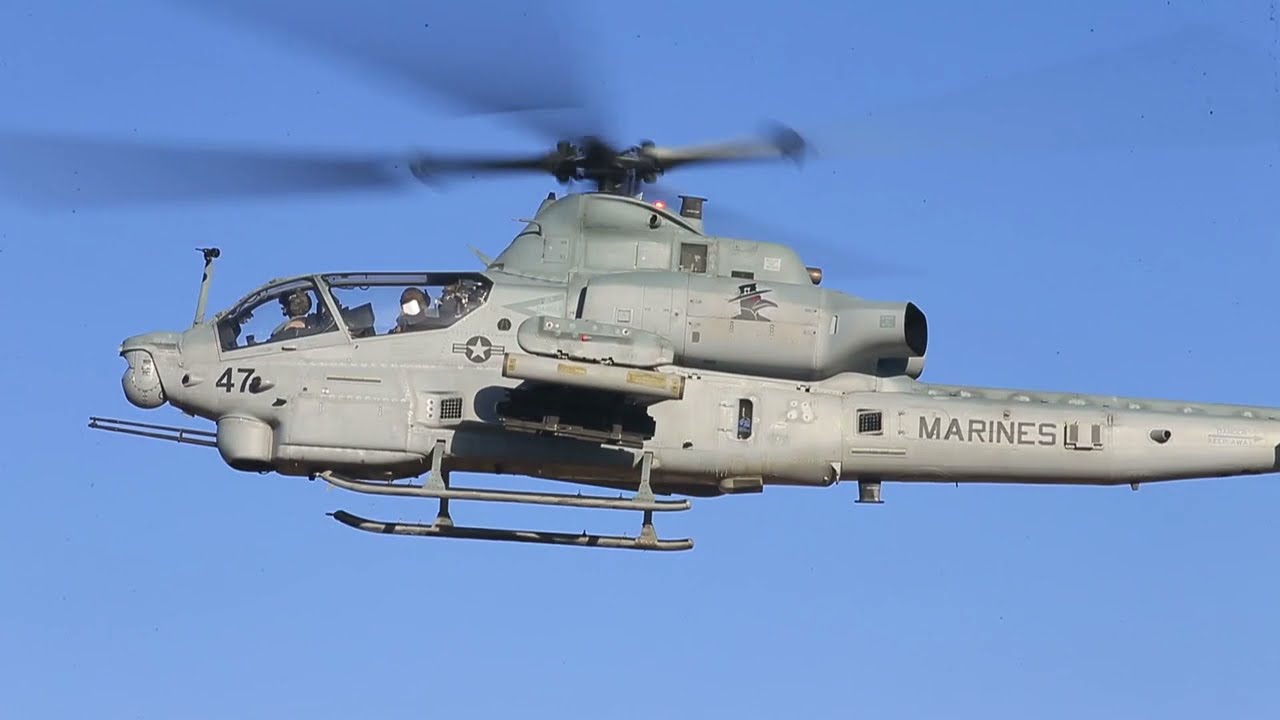 USMC AH-1Z Viper and UH-1Y Venom FARP training in Saudi Arabia