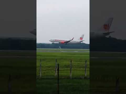 Lion Air || Boeing 737-8GP || Reg : PK-LPL || Lombok (LOP) - Jakarta (CGK) #shorts