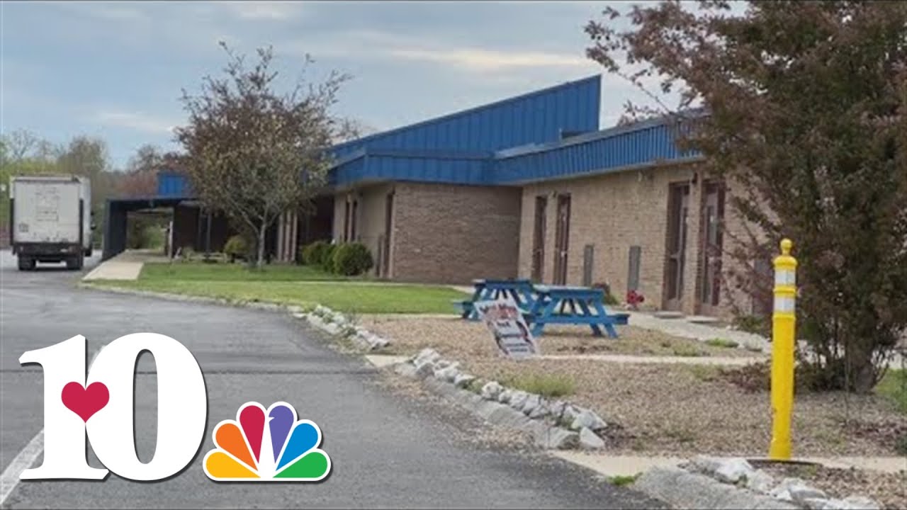 Scott County elementary school parents demand new school playroom