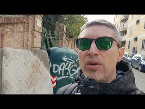 04-01-2023 Rifiuti ingombranti in via Ricci, a Foggia, nonostante la denuncia de La Società Civile