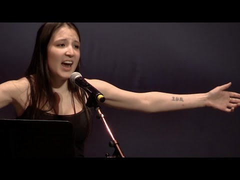 The Bee - I Love You, Mommy issues