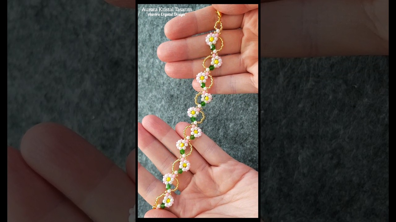 Wavy daisy bracelet making. Pearl, crystal beads bracelet tutorial. #shorts #auroracrystaldesign