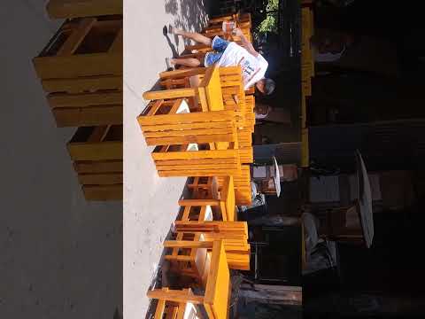 Table and chairs pang diliver lang po