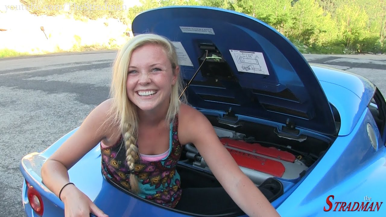 Cute Blond Won’t Fit into the Trunk of a Lotus Elise, but It’s Worth ...