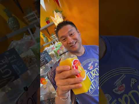 Fresh juices! Açaí Bowls! Fruit Smoothies! All fresh fruits! At Mimi’s Juice Bar